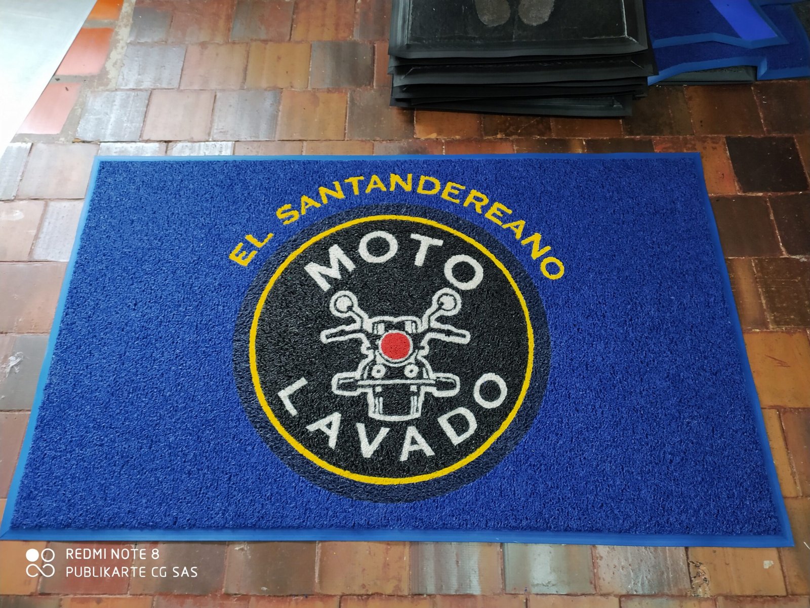 Home - Tapetes con logo
